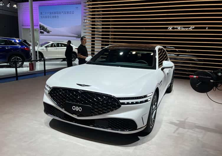 搭载3.5T V6+8AT动力，捷尼赛思G90正式上市，售价69.88-115.88万_车家号_发现车生活_汽车之家