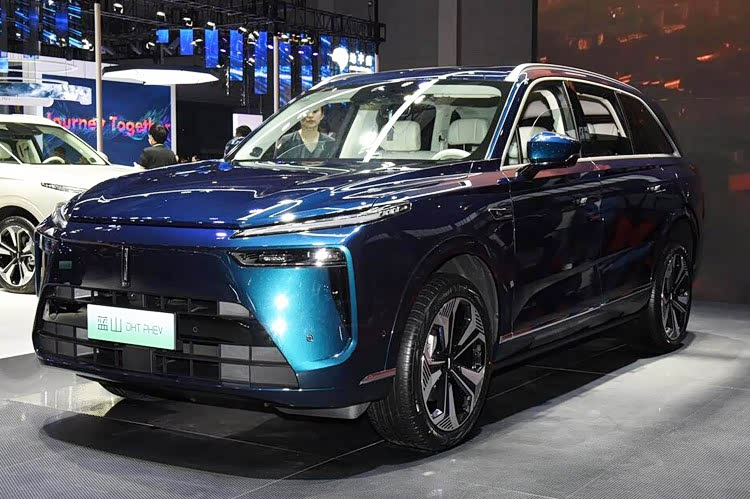 竞争理想L8，长城最大的SUV，上海车展实拍魏牌蓝山_车家号_发现车生活_汽车之家