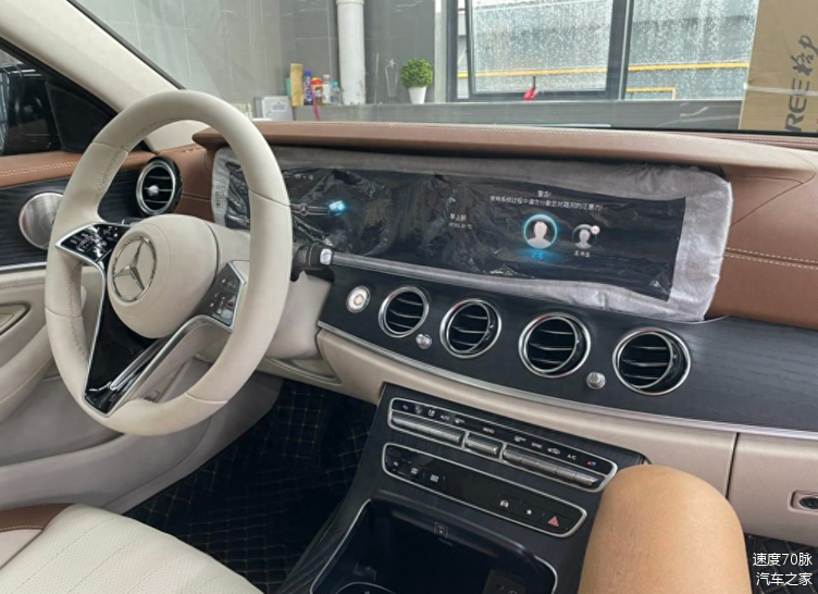 47.5万买奔驰E300L，洗车遇迈巴赫S480，见车尾时两车主相视一笑_车家号_发现车生活_汽车之家