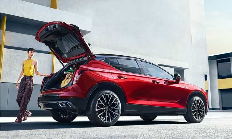 凯迪拉克GT4售21.97万起 33英寸9K曲面屏足够抢眼_车家号_发现车生活_汽车之家