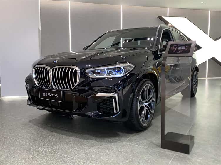 87万起步3.0T+星空天窗！2022款宝马X5 40Li尊享型M运动套装到店_车家号_发现车生活_汽车之家