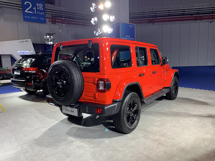 “翻山越岭”还得是它！Jeep牧马人高地版，红色涂装更带感_车家号_发现车生活_汽车之家