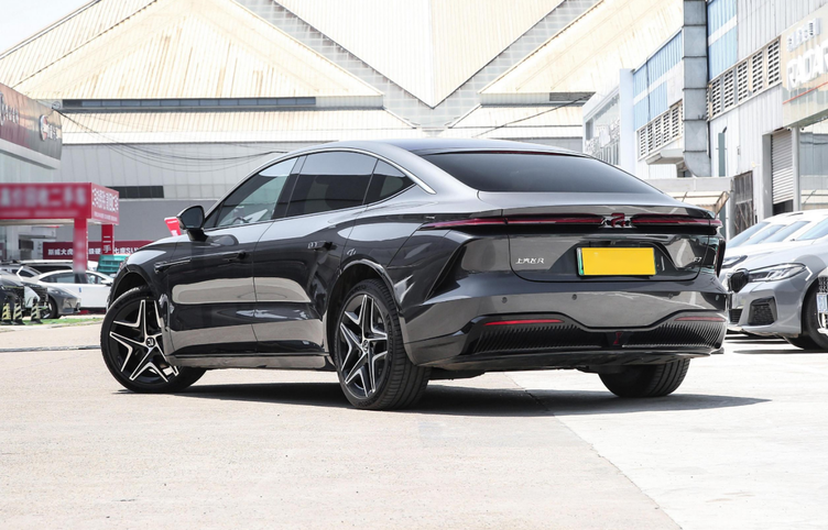 飞凡F7 PK 比亚迪汉EV 20万级新晋纯电小生有实力赶超老牌销冠吗_车家号_发现车生活_汽车之家