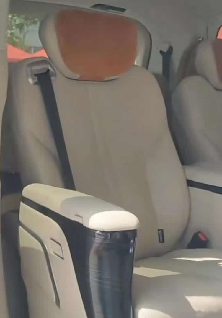 采用双联屏+电子怀挡，魏牌高山DHT-PHEV内饰曝光，竞争腾势D9_车家号_发现车生活_汽车之家