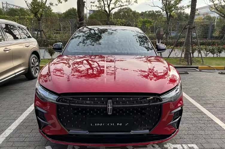 实拍林肯Z，两种设计理念，内饰科技感十足，全系配2.0T+8AT！_车家号_发现车生活_汽车之家