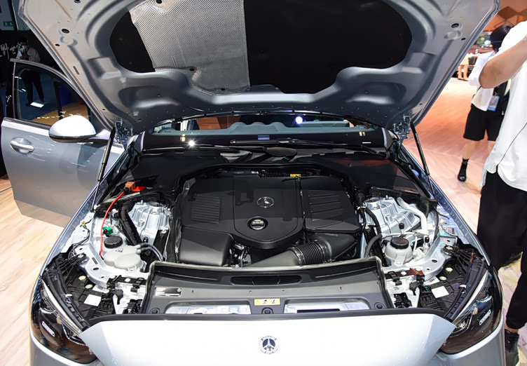 全新奔驰C350 eL正式上市！搭载2.0T插混，售价40.73万元_车家号_发现车生活_汽车之家