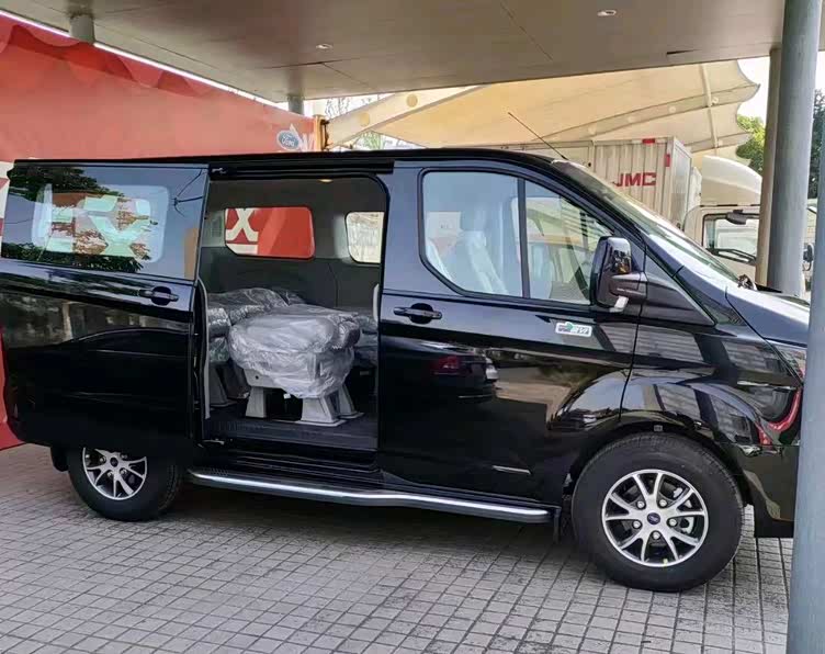 新福特全顺来了，高级感十足，柴油2.0T+9AT，实用性进一步提升_车家号_发现车生活_汽车之家