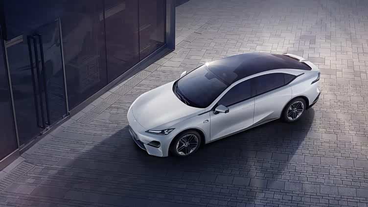 同等预算下，深蓝SL03和Model 3怎么选？_车家号_发现车生活_汽车之家