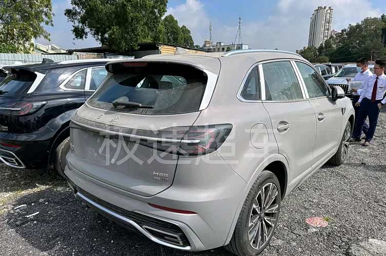 全新红旗HS5来了，运动范十足，质感一流，新灯组造型相当犀利_车家号_发现车生活_汽车之家