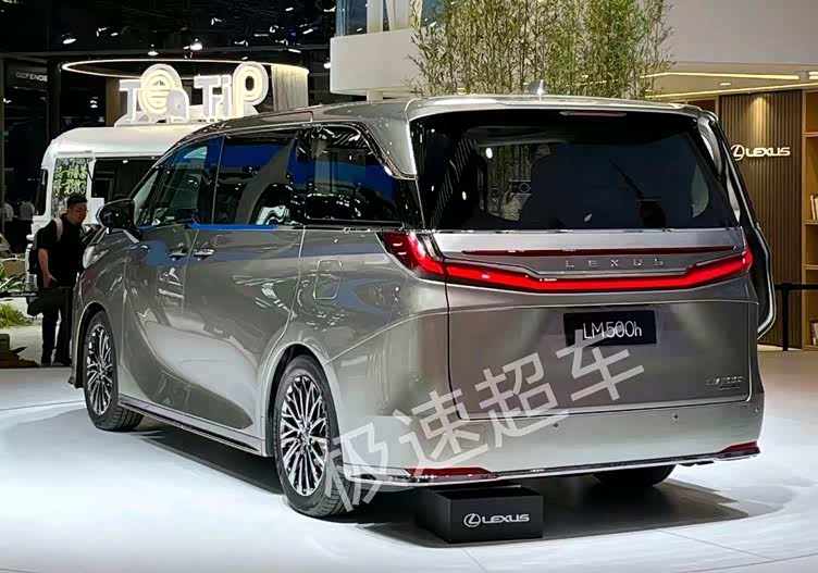 新一代雷克萨斯LM：外观酷似别克GL8“世纪”，整体造型更霸气_车家号_发现车生活_汽车之家