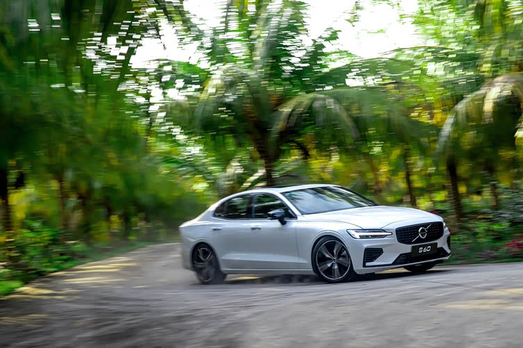 没有过不去的弯，解锁沃尔沃 S60的隐藏属性_车家号_发现车生活_汽车之家