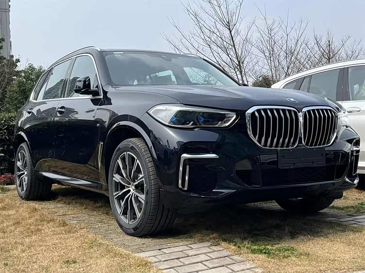 宝马X5L：23年5月上险量超7400台，大幅度领先奔驰GLE保时捷卡宴_车家号_发现车生活_汽车之家