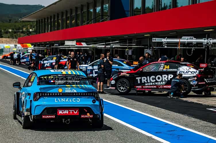 2023赛季TCR揭幕战打响，领克车队迎来开门红_车家号_发现车生活_汽车之家