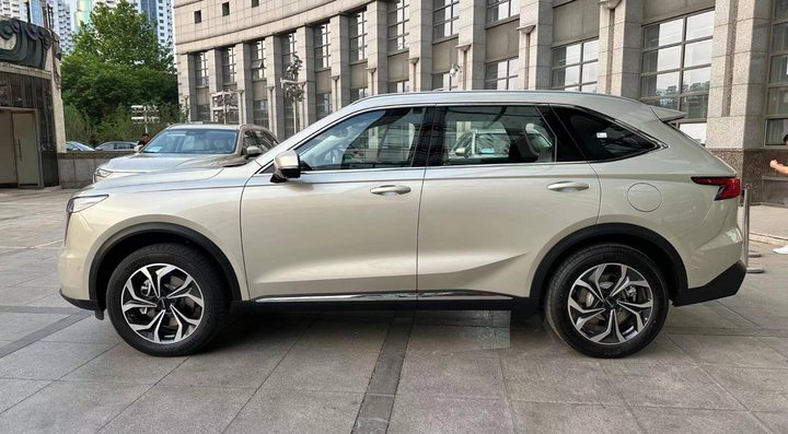 15万级插混SUV横评：银河L7/深蓝S7/枭龙MAX谁能成为第二个宋PLUS_车家号_发现车生活_汽车之家