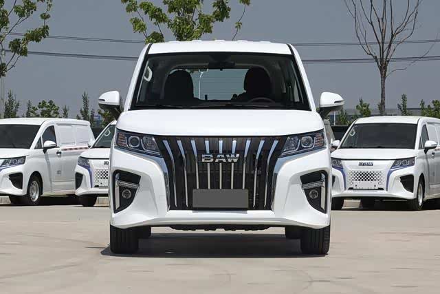 9.98万元起，北汽制造中大型MPV上市！产品力如何？_车家号_发现车生活_汽车之家