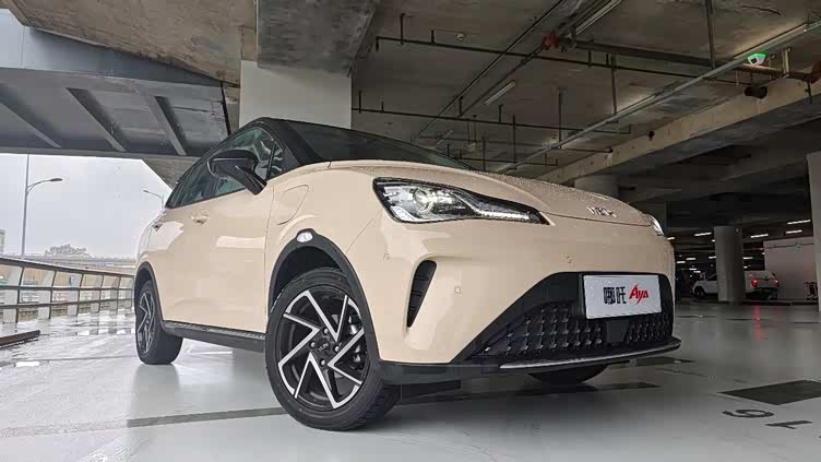 哪吒AYA上市7.38万起 试驾感受快小稳！_车家号_发现车生活_汽车之家