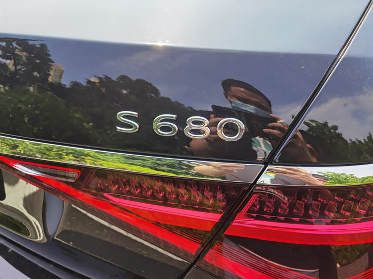 100多W的迈巴赫S480与300多W的迈巴赫S680，看看到底有些什么不同_车家号_发现车生活_汽车之家