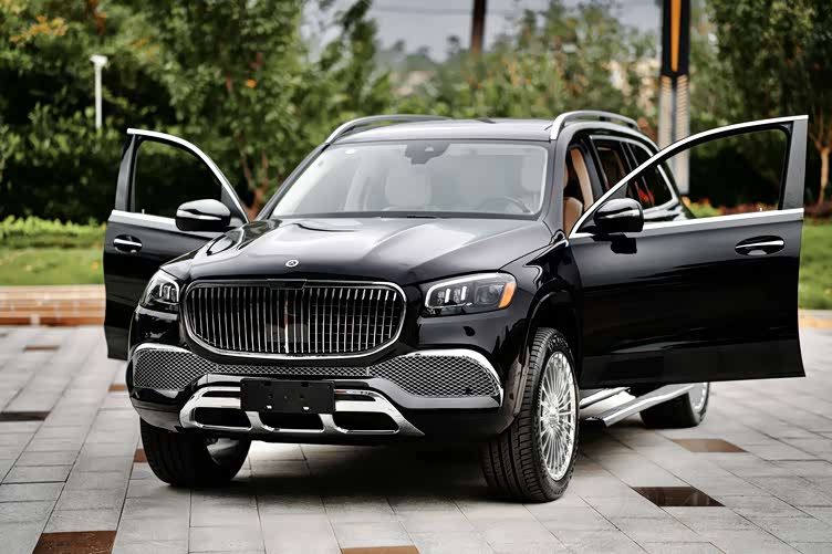 “壕”无人性的迈巴赫GLS600落地只需155万，跟小玉一起看看吧_车家号_发现车生活_汽车之家