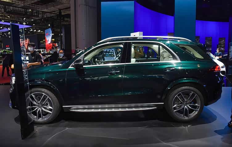 年轻有为就选它，外观气势十足，配2.0T发动机，解读奔驰GLE_车家号_发现车生活_汽车之家