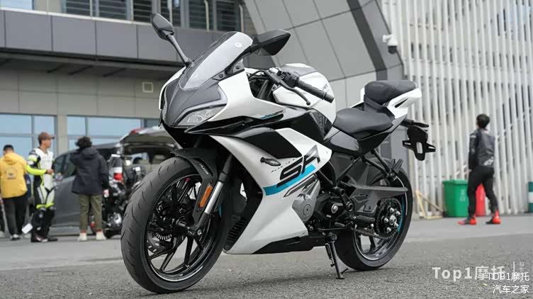 又变轻了！春风250SR 2023款正式亮相，颜值配置双升级！_车家号_发现车生活_汽车之家