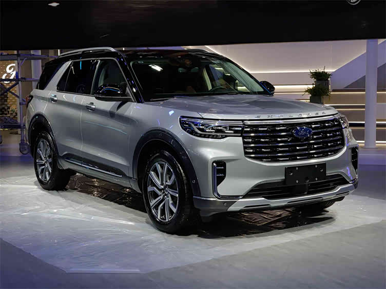 福特“王牌”又升级！入门2.3T+10AT，换上27寸4K巨屏，30.98万起_车家号_发现车生活_汽车之家