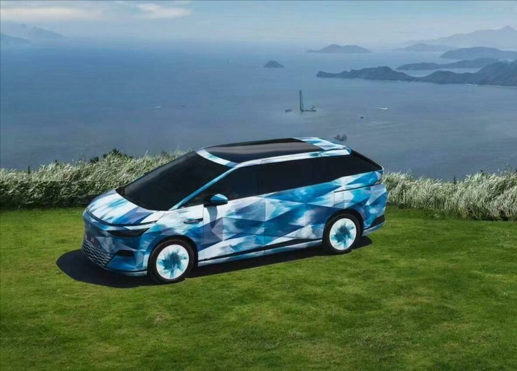 溜背设计的MPV你见过吗？小鹏X9将与极氪009、别克GL8等竞争_车家号_发现车生活_汽车之家