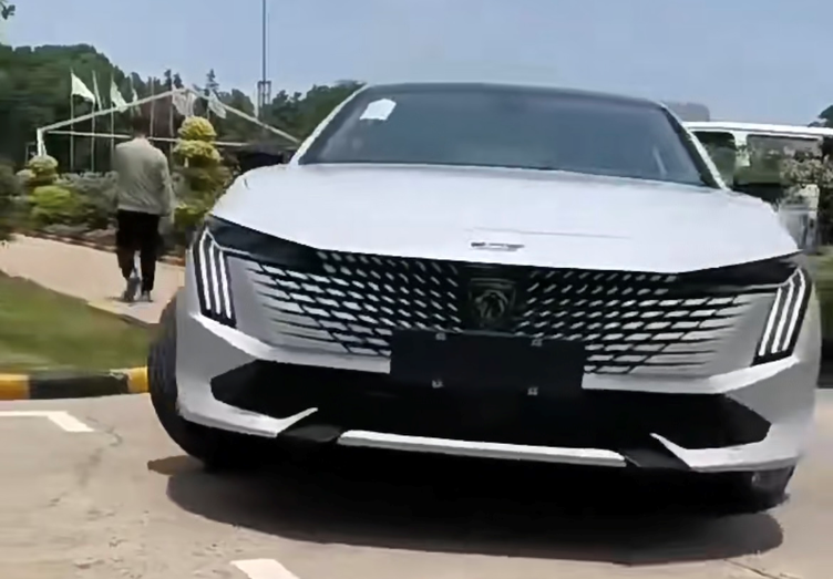 新款标致508L现身国内街头，取消经典日行灯，或换拨杆挡把_车家号_发现车生活_汽车之家