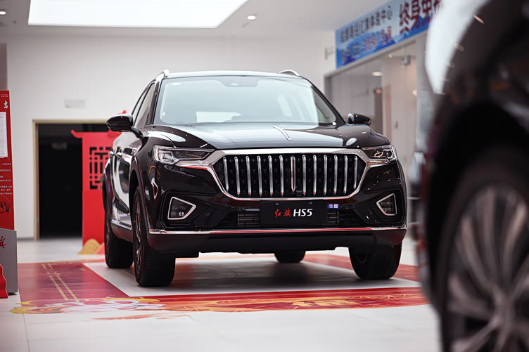 性价比超高的2022款红旗HS5_车家号_发现车生活_汽车之家