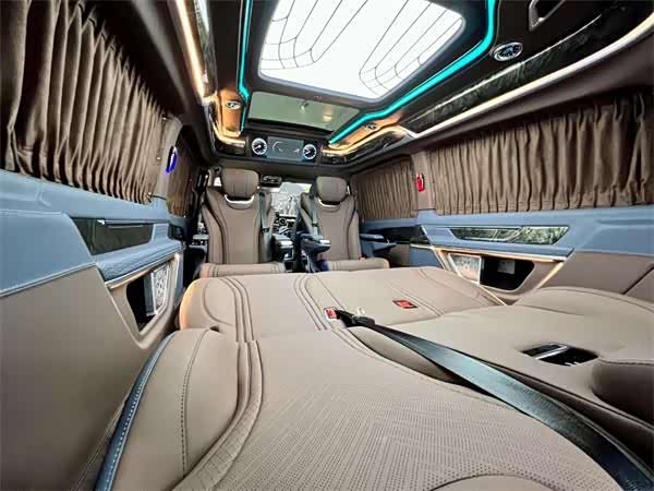 奔驰迈巴赫商务车，7座V260L高顶版，70w起_车家号_发现车生活_汽车之家