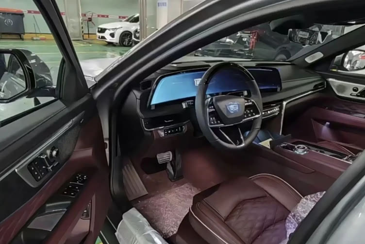 奥迪A6L/宝马5系同级 新一代凯迪拉克CT6实车曝光 标配连体屏_车家号_发现车生活_汽车之家