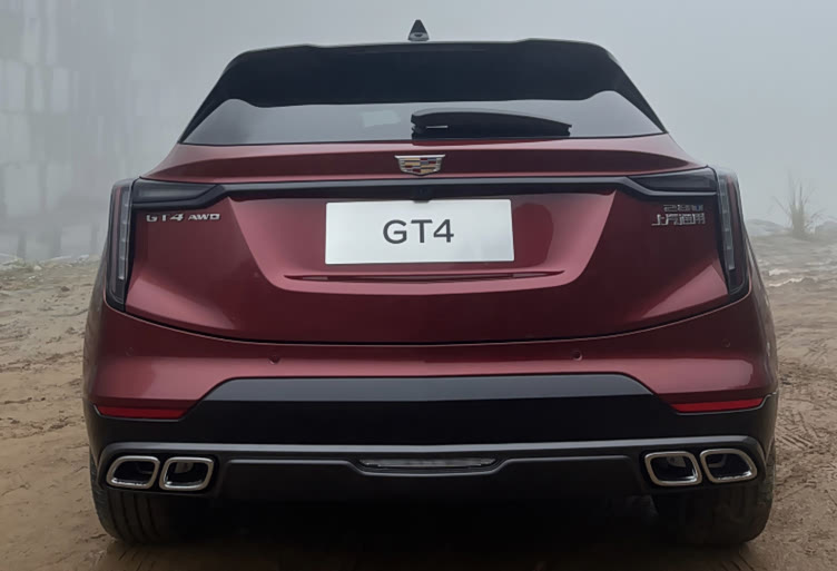 凯迪拉克GT4实车曝光 采用轿跑SUV设计，配一体式曲面屏！_车家号_发现车生活_汽车之家