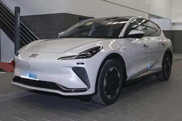 预计售价为30.98万元，智己LS7即将推出入门低续航Pure后驱版车型_车家号_发现车生活_汽车之家