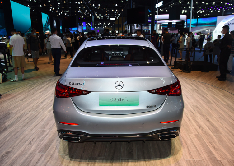 全新奔驰C350 eL正式上市！搭载2.0T插混，售价40.73万元_车家号_发现车生活_汽车之家