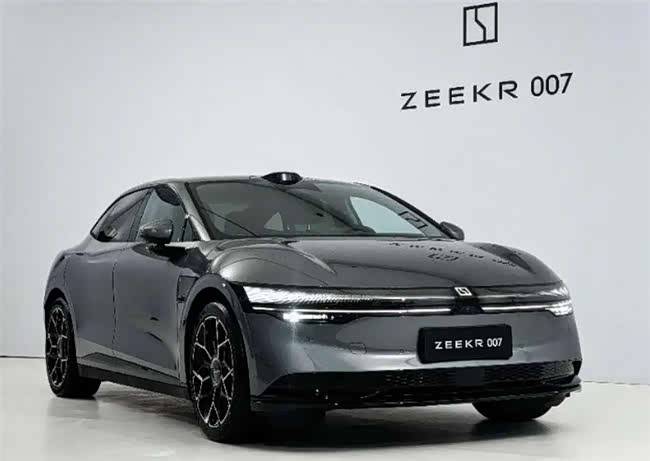 国货电动车大对决：极氪007、小米SU7和小鹏P7i哪款更优秀！_车家号_发现车生活_汽车之家