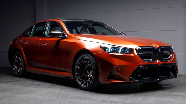 独一无二的宝马M5:2025款宝马M5圆石滩竞赛特别版_车家号_发现车生活_汽车之家